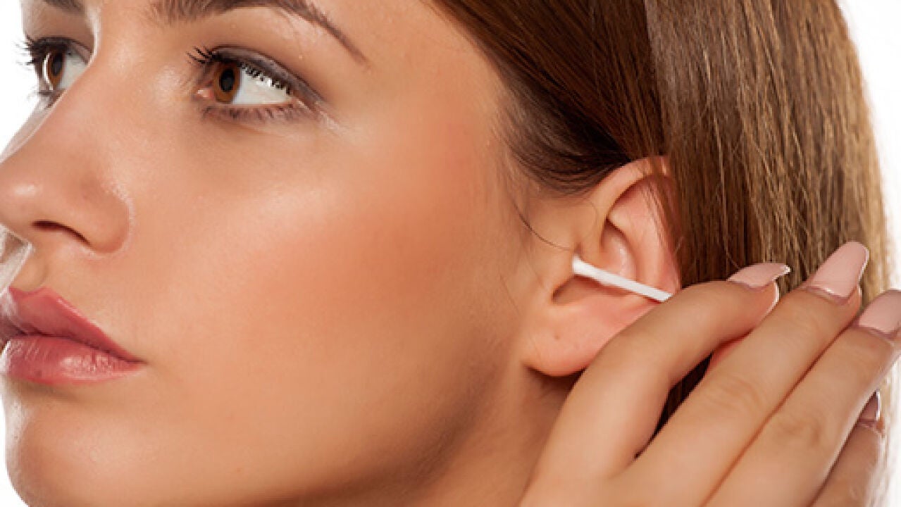 ¿Cuál es el método más seguro y eficaz para limpiar los oídos?