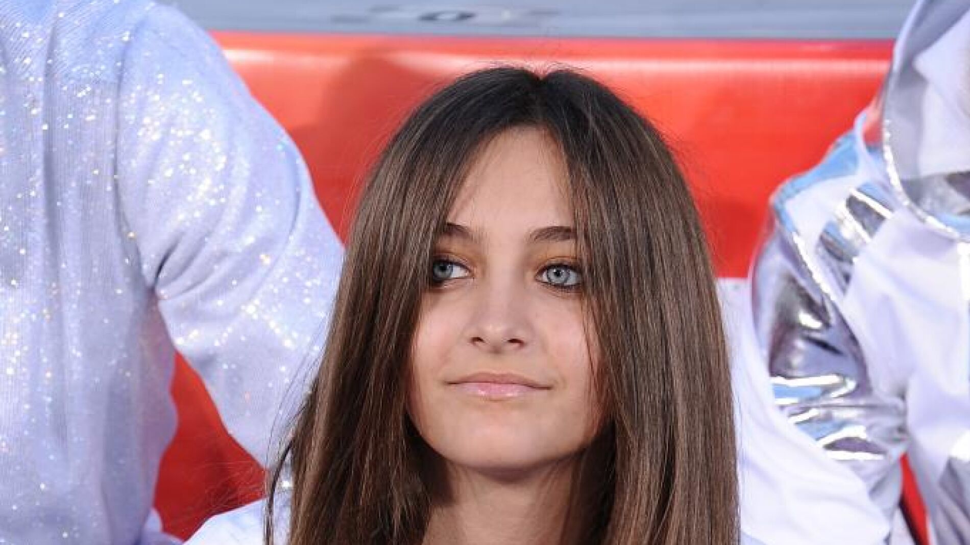 Paris Jackson reconoce que es alcohólica por Instagram