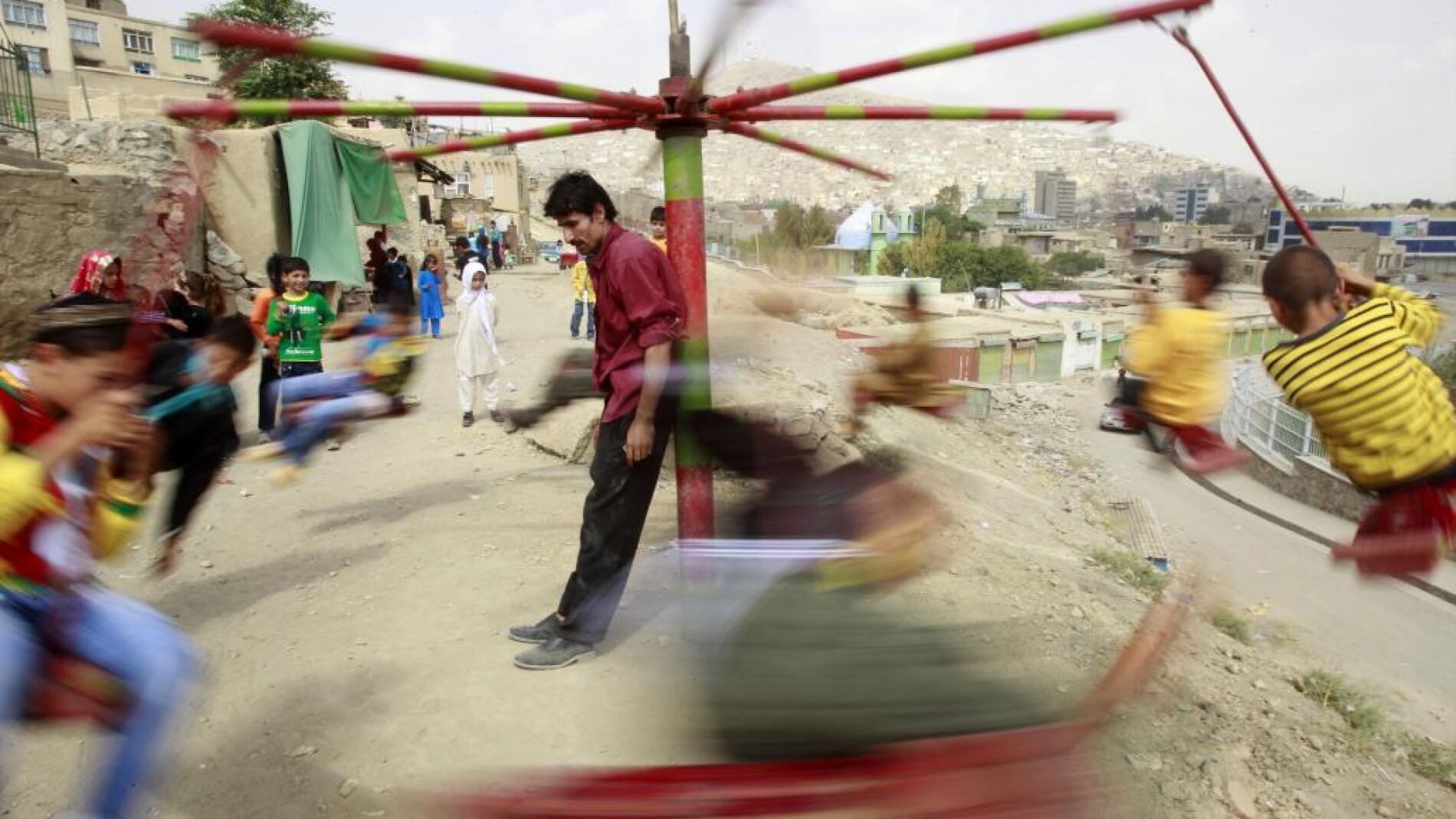 Los niños, a jugar al parque