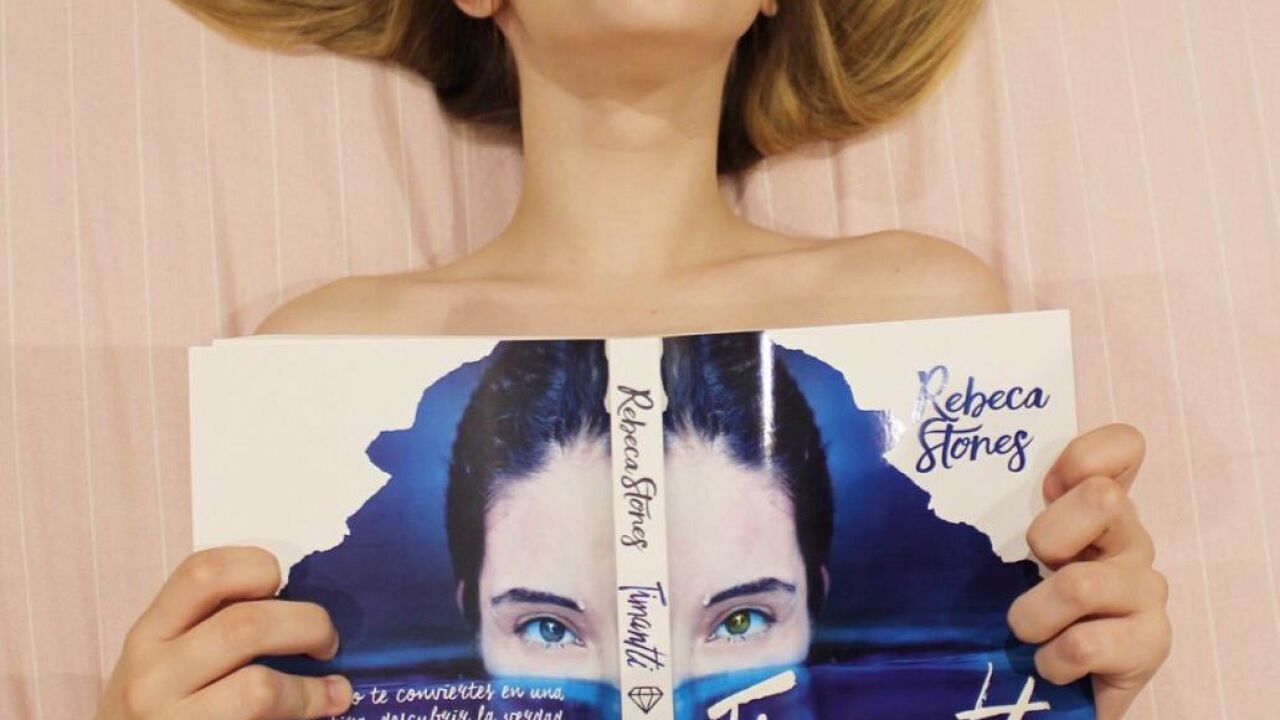 La youtuber Rebeca Stones se estrena como escritora