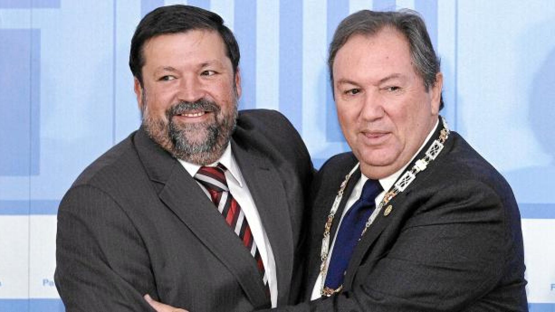 Caamaño entregó por error la Cruz de San Raimundo a todos los jueces