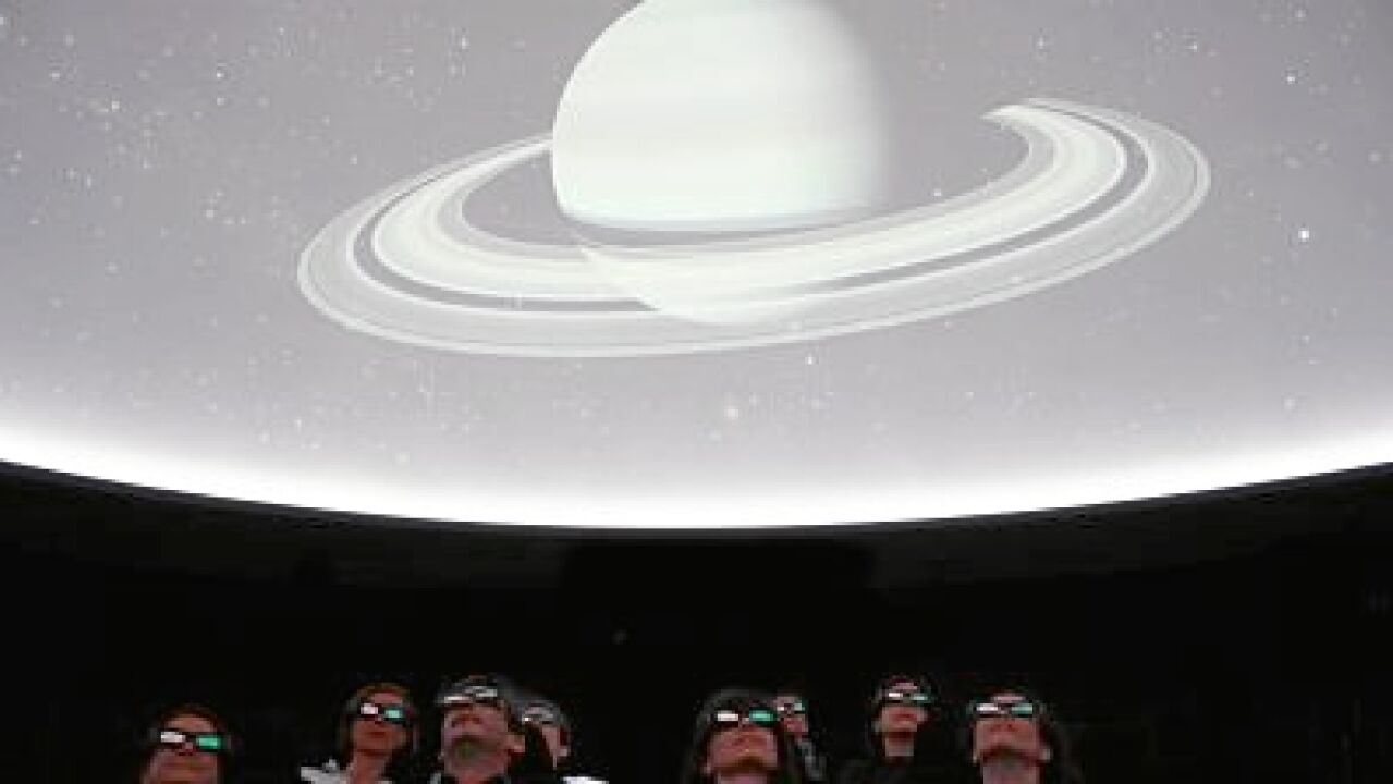 CosmoCaixa estrena un planetario único en España