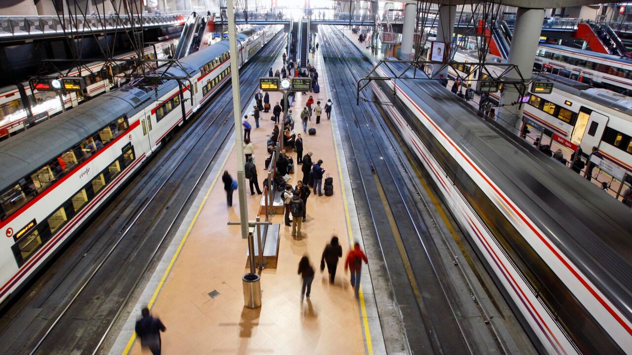 La Comunidad de Madrid refuerza un 13% los servicios de Metro durante ...