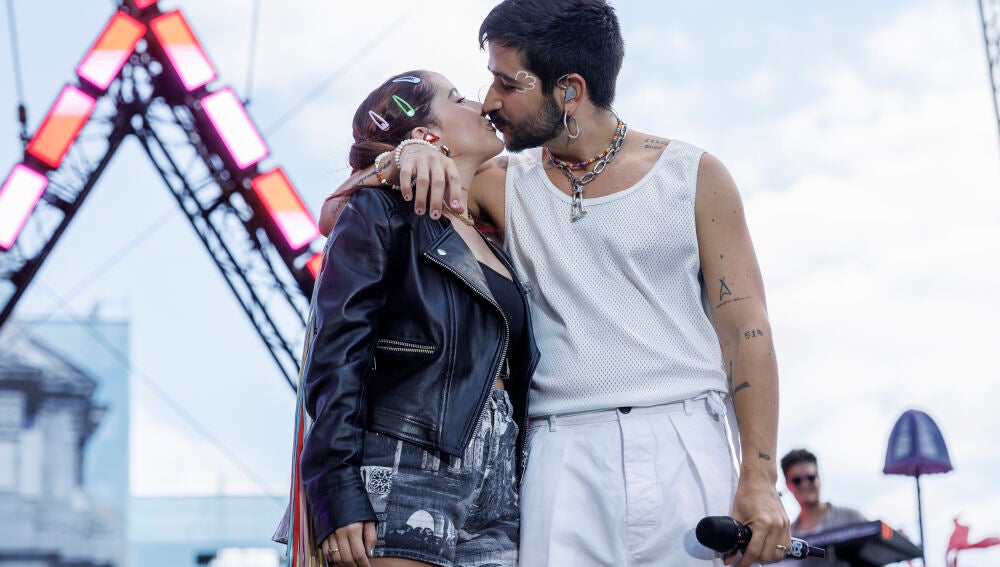 Las espectaculares imágenes del concierto de Camilo que colapsó el ...