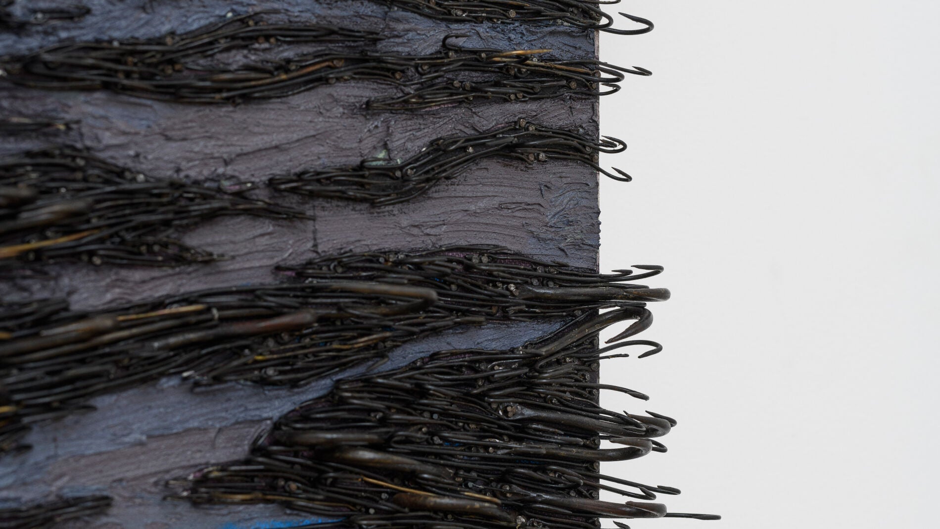 Las obras del artista Yoan Capote nos acercan a Cuba en el presente