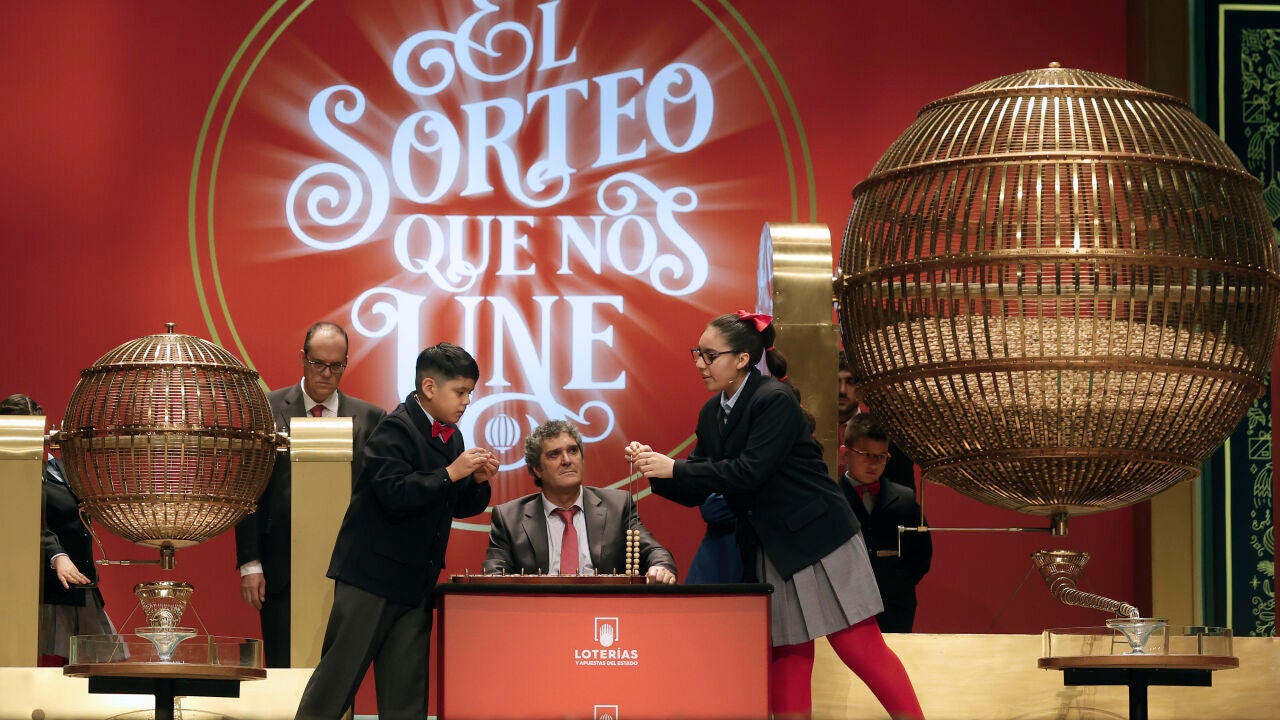 ¿Qué españoles son los que más juegan a la Lotería de la Navidad?