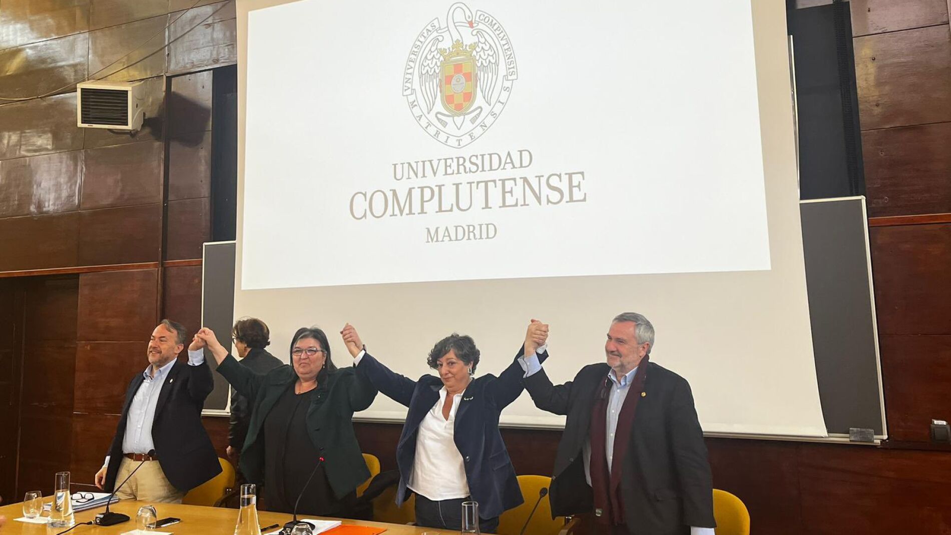 Un pacto en la Complutense bajo la sombra de Pablo Iglesias para ...