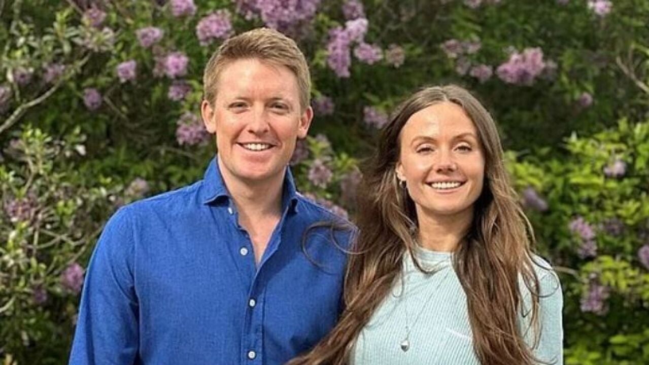 El duque de Westminster, Hugh Grosvenor, anuncia su compromiso