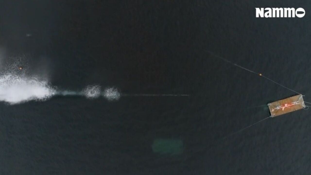 La munición de 30 mm, con un avanzado disparo perforante, capaz de ...