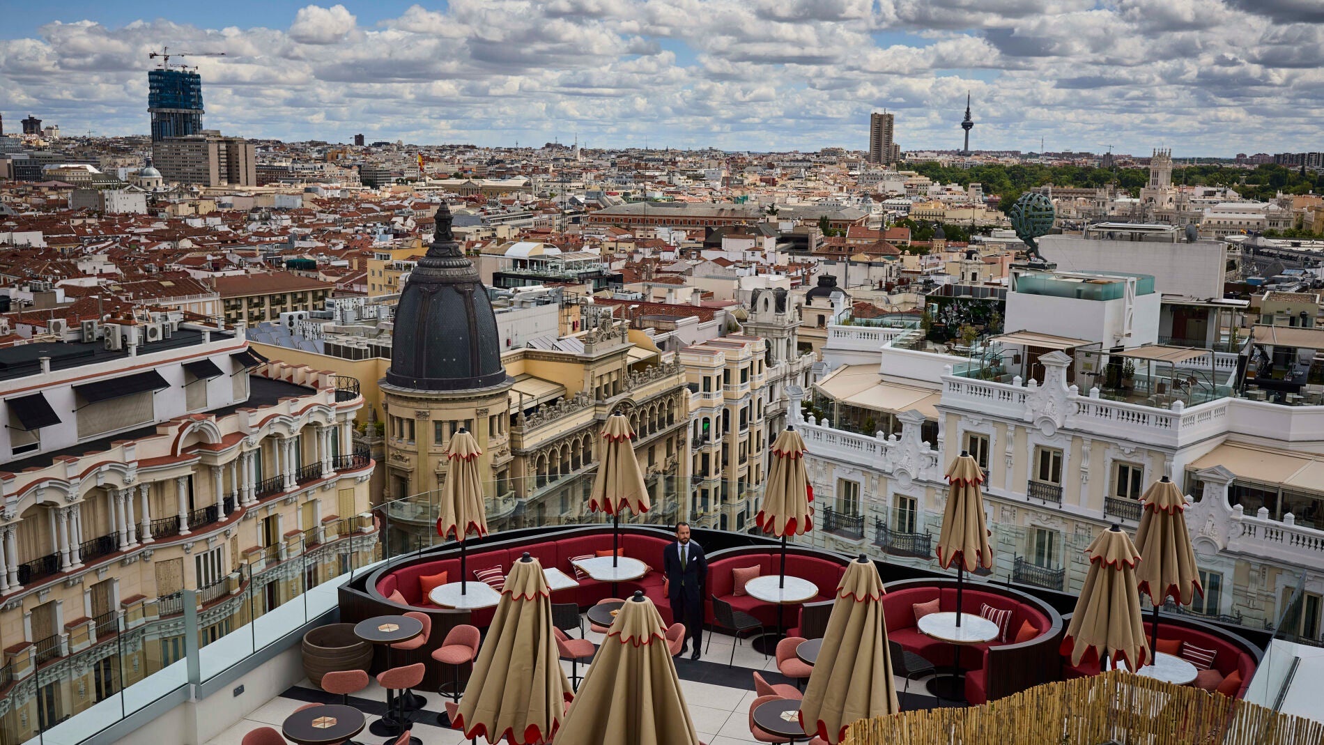 Entramos en el hotel de lujo que Hilton ha abierto en la calle Montera ...