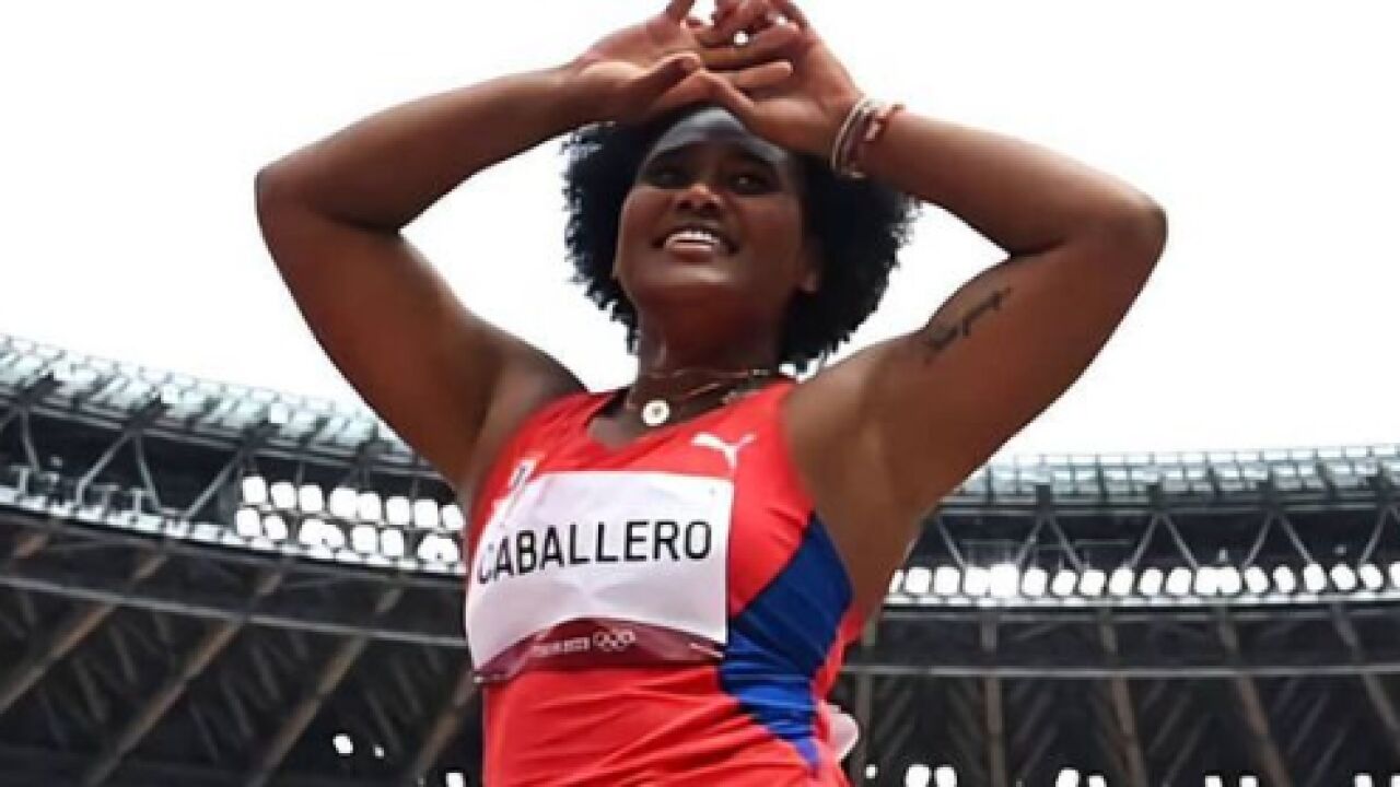 La atleta cubana Denia Caballeros se fuga en España