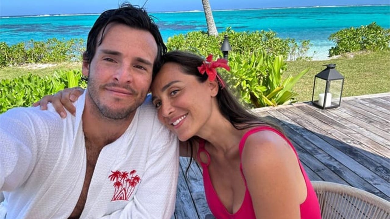 Tamara Falcó En Bikini Por Sorpresa Desde Tahití Y Sin Miedo Al Qué Dirán