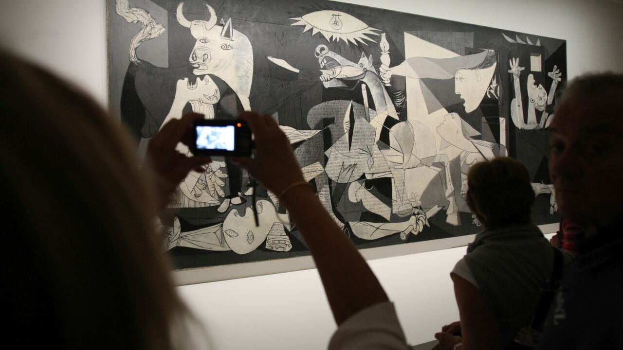 El "Guernica" de Picasso ya puede ser fotografiado en el Museo Reina Sofía