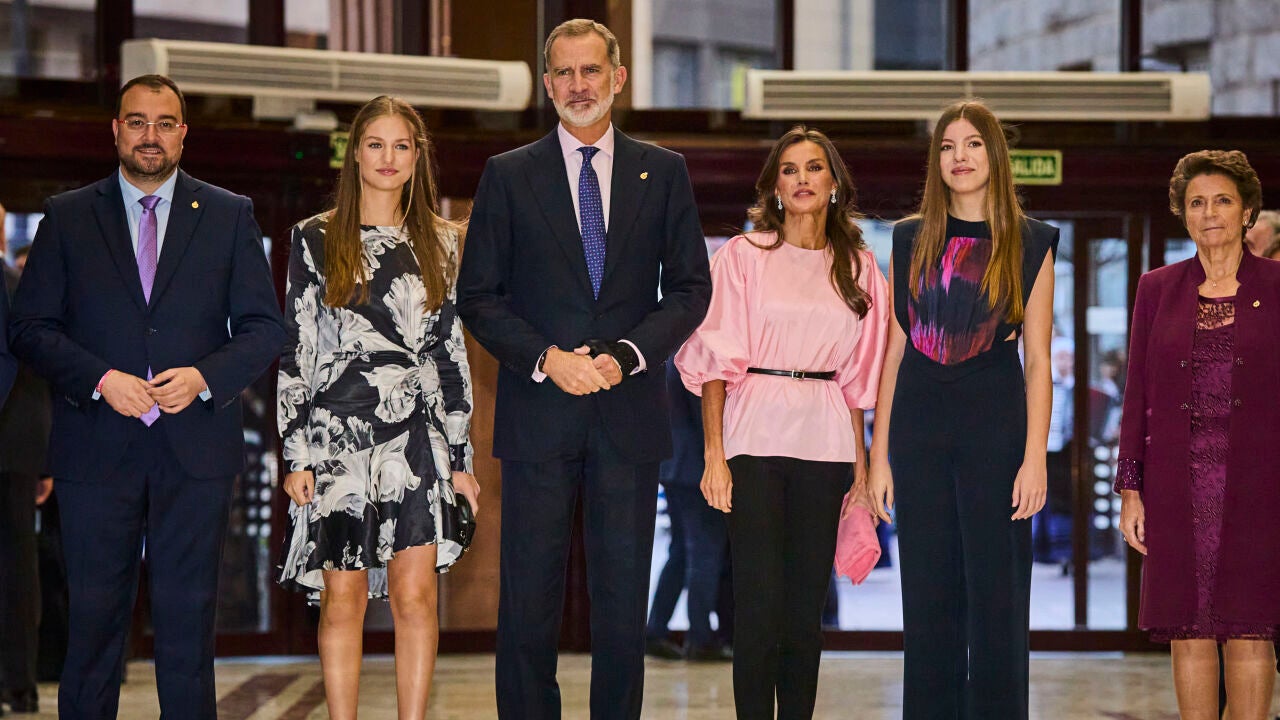 La Familia Real al completo reaparece en Oviedo