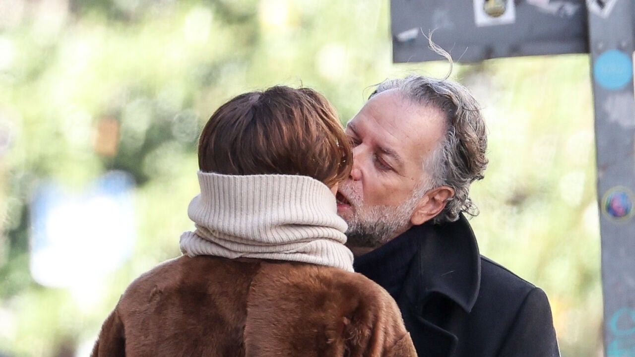 Nieves Álvarez y su novio, de regreso de unas cortas vacaciones en Dubái