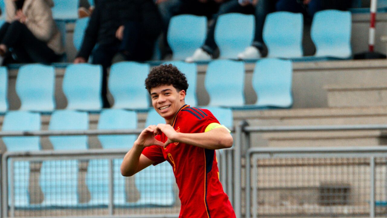 Enzo, el hijo de una estrella del Real Madrid que marca con la ...
