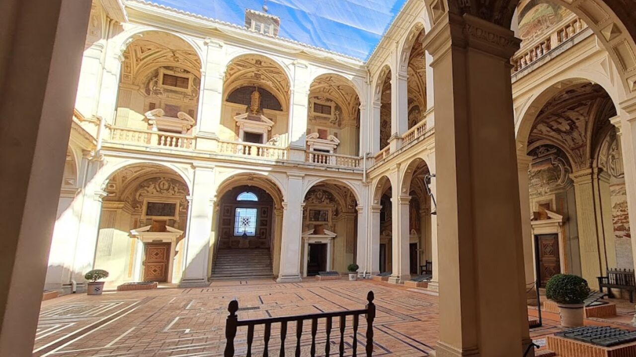 Así es el único y desconocido palacio de estilo italiano que se ...