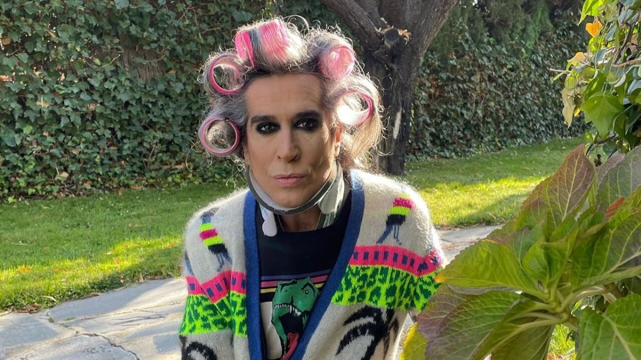El look más sorprendente de Mario Vaquerizo (con rulos incluidos) un ...