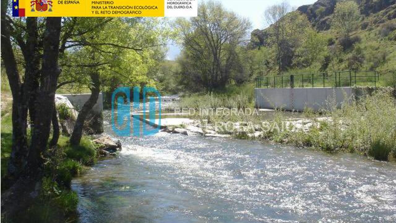 Nivel rojo de alerta por la crecida del río Eresma a su paso por Segovia