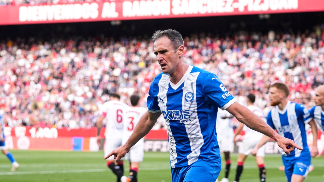 La oferta que más seduce a Kike García (y no es renovar con el Alavés)