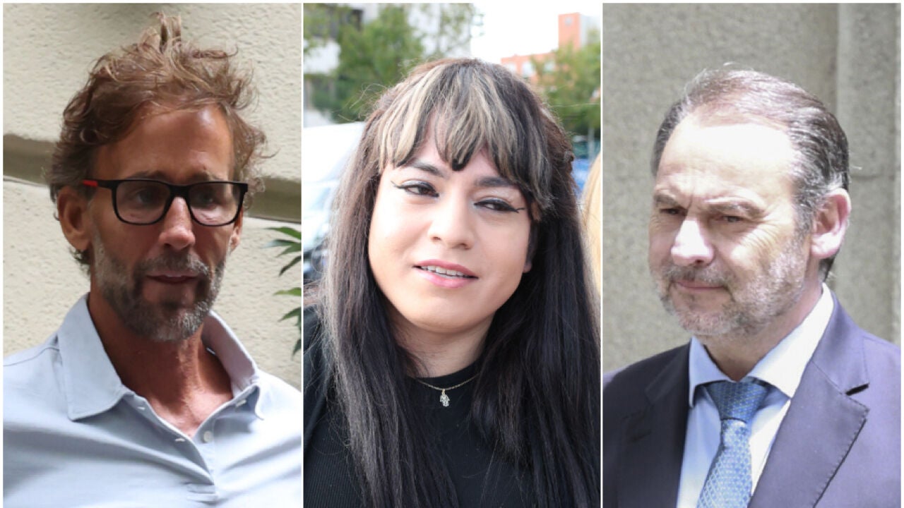 Chris damned facebook she might look expecting with her