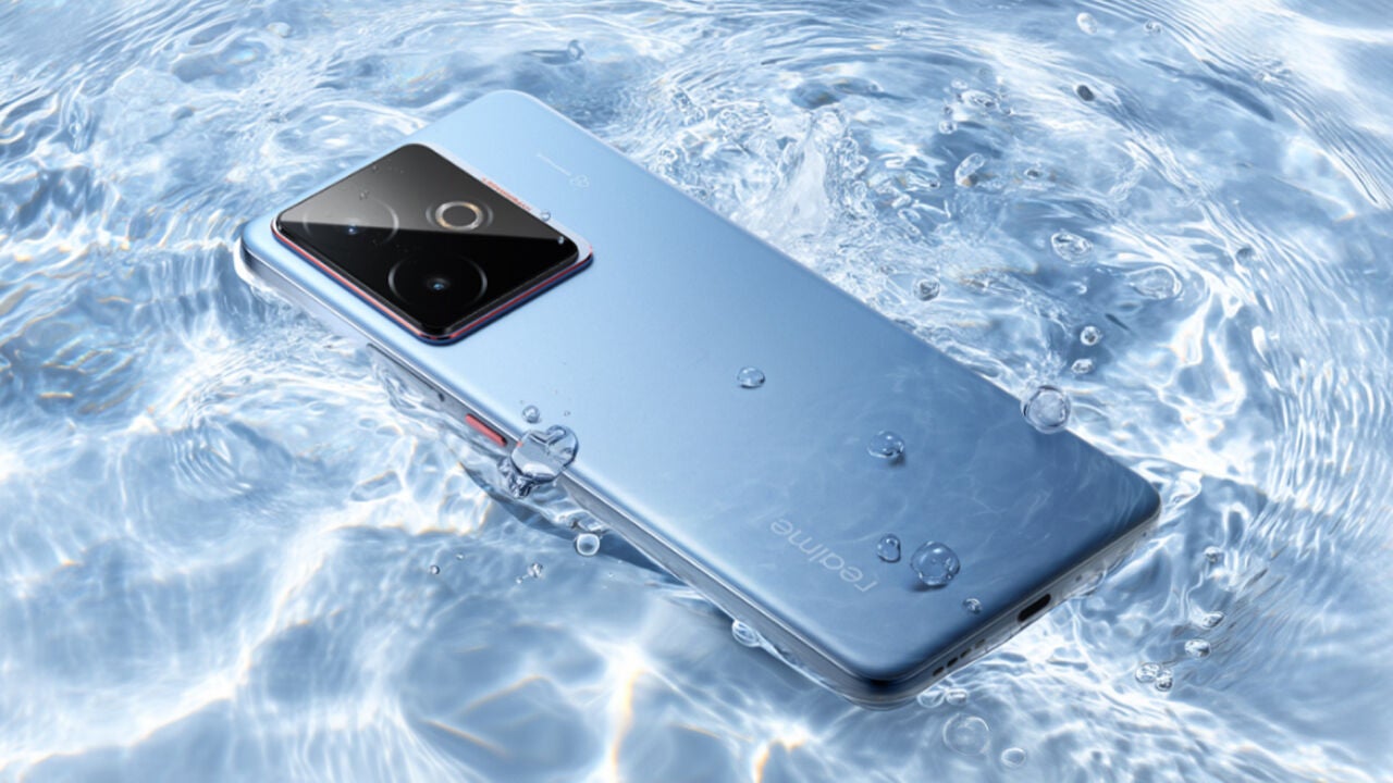 Lori polling nuda she is regularly behind schedule and has