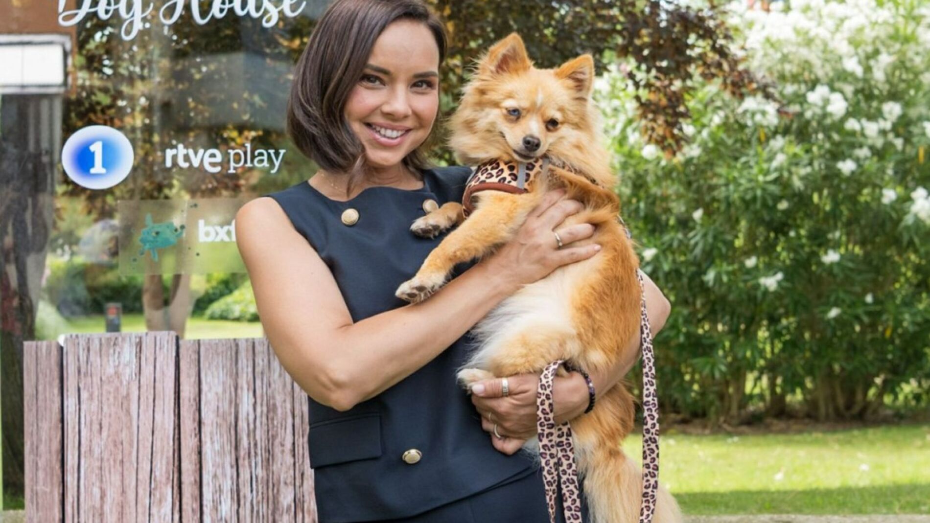 Rscortsandbabes images of someone else but she's very