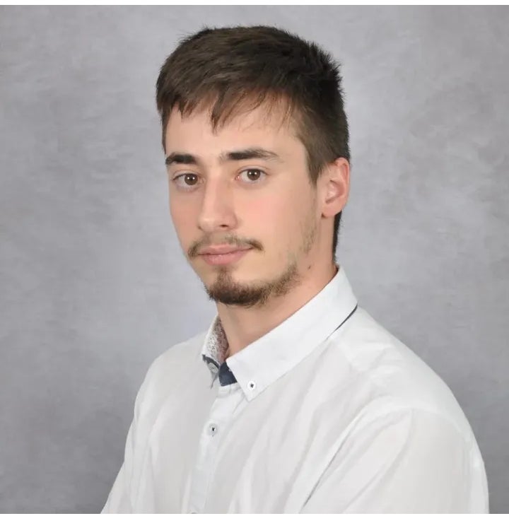 Robles se desmarca de Sánchez y atribuye al fiscal general la decisión de dimitir: "Cada uno ...