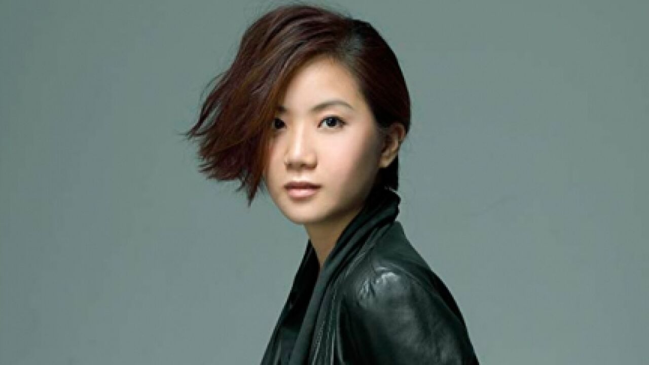 La cantante Ellen Joyce Loo muere al caer de un rascacielos en Hong Kong