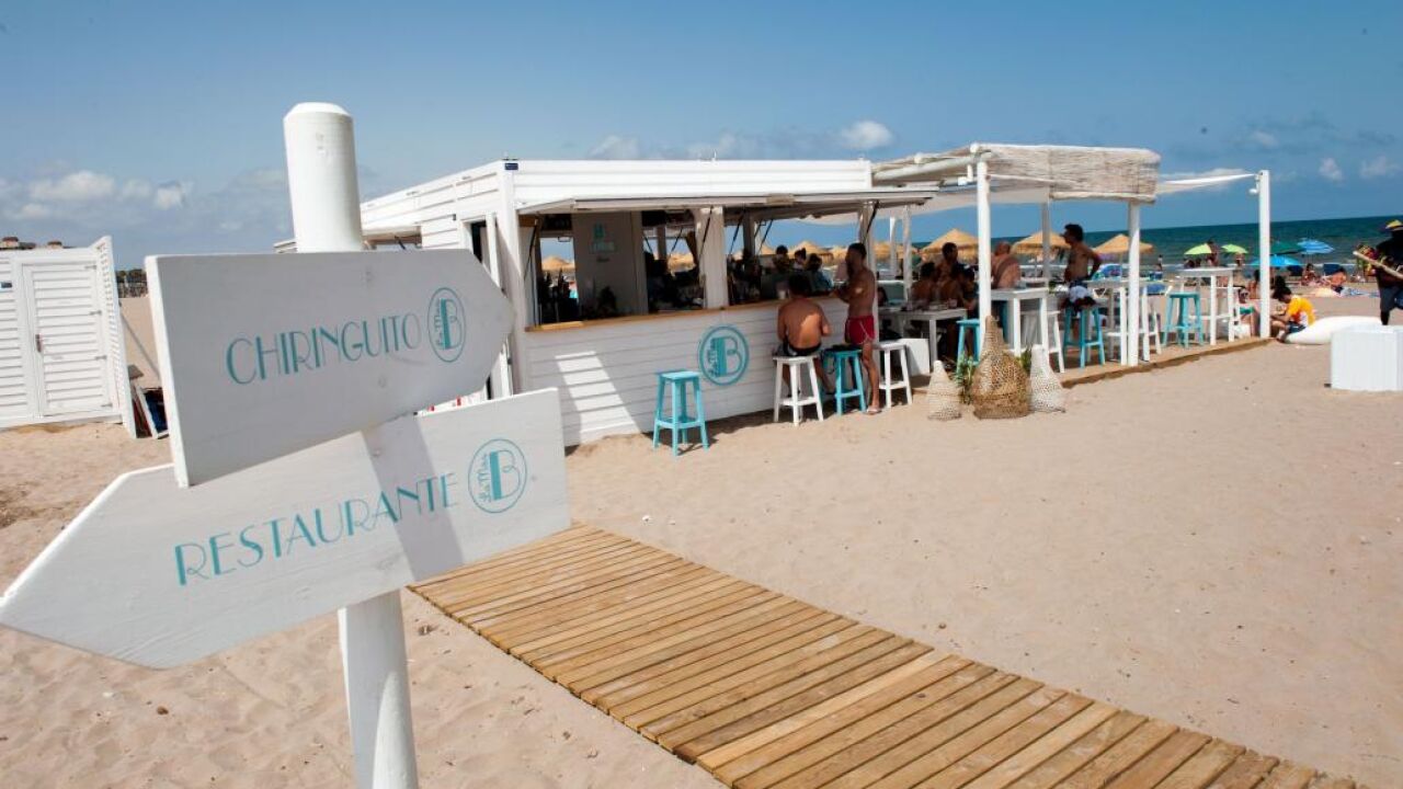 Del chiringuito a Mayte Commodore