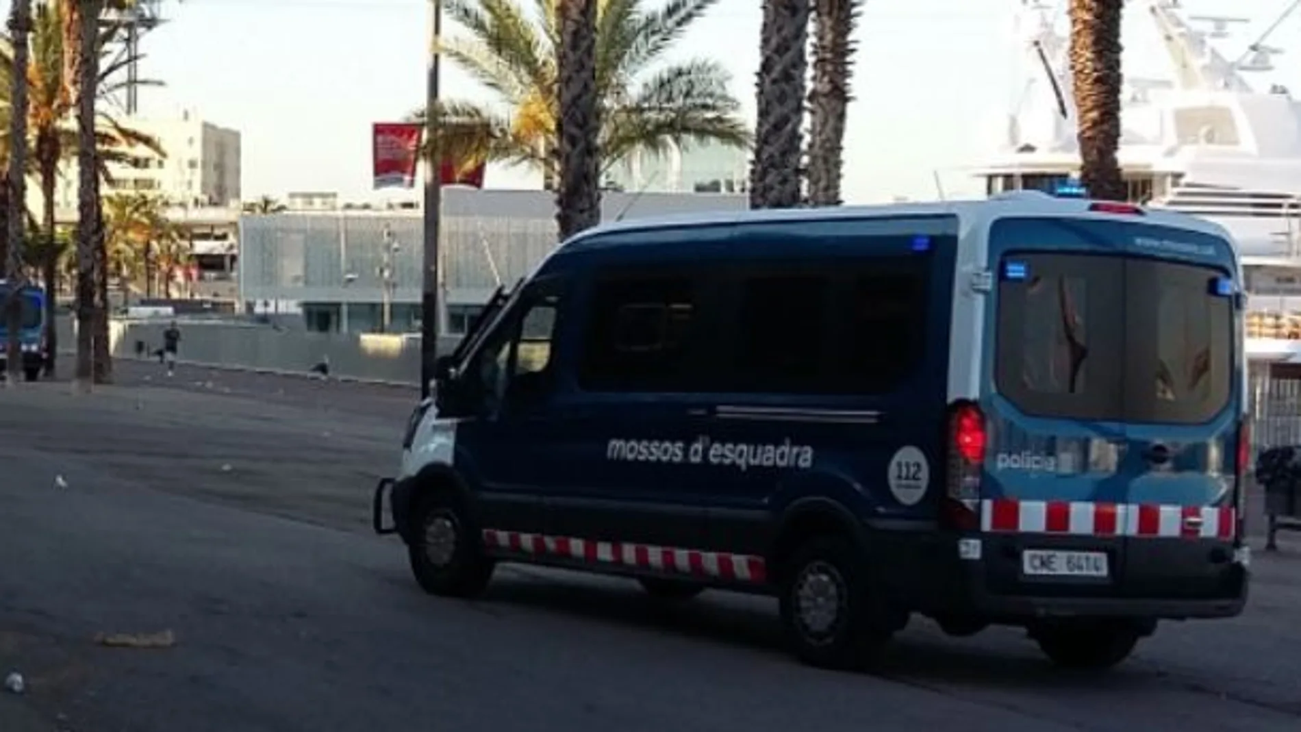 Los Mossos Hallan El Cadáver De Una Mujer Una Playa De Barcelona