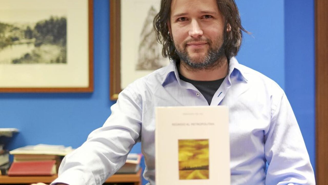 El poeta vallisoletano Fernando del Val lleva su «Regreso al ...