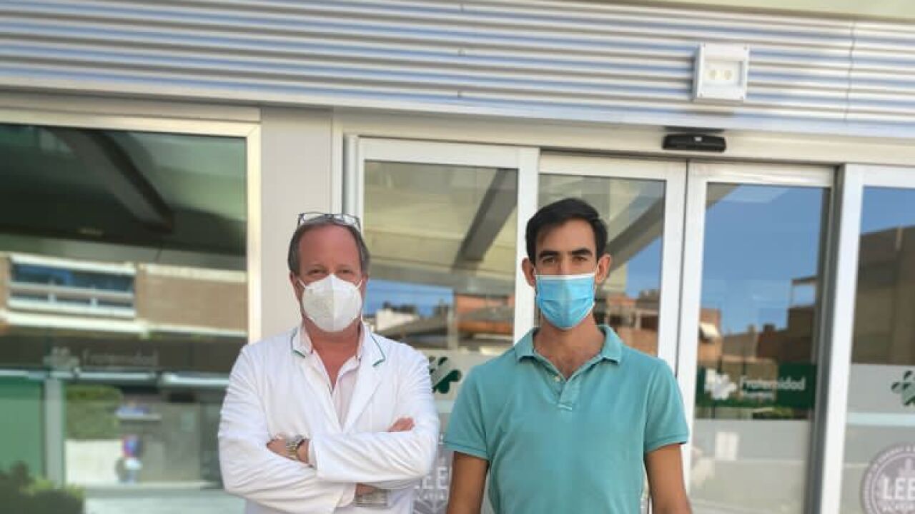 Fortes se recupera en casa tras la exitosa intervención de su rodilla