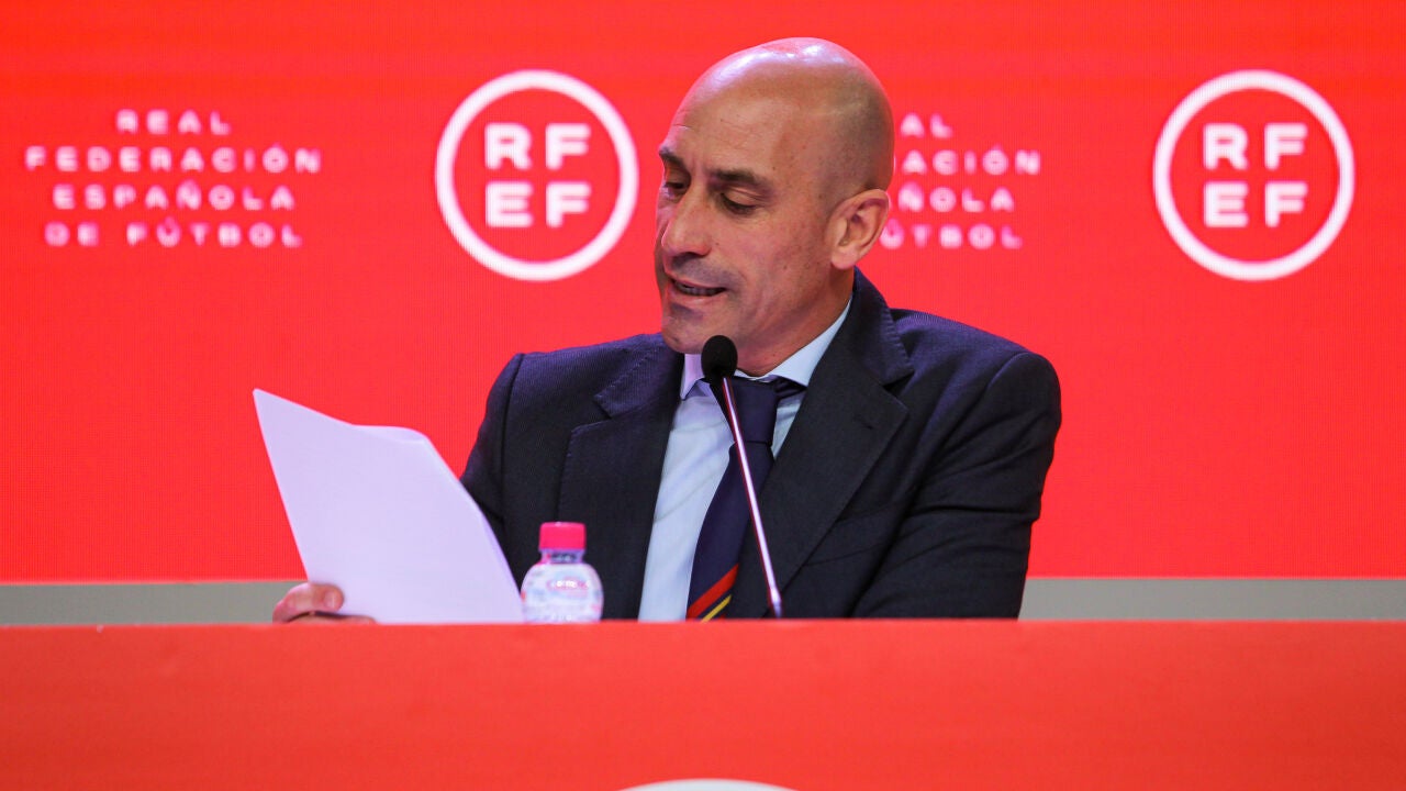 Las reacciones al "no voy a dimitir" de Luis Rubiales