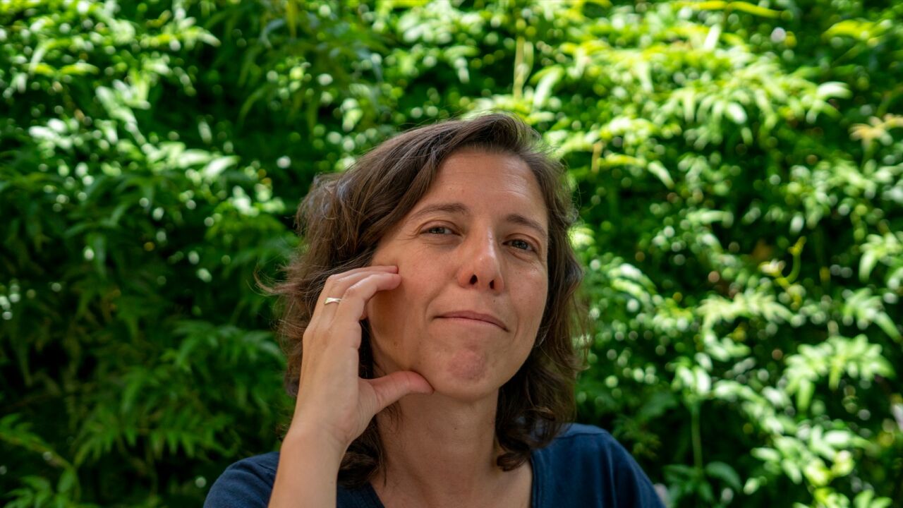 Rosa Gil publica “El mundo necesita a Delirium”, una novela cómica ...