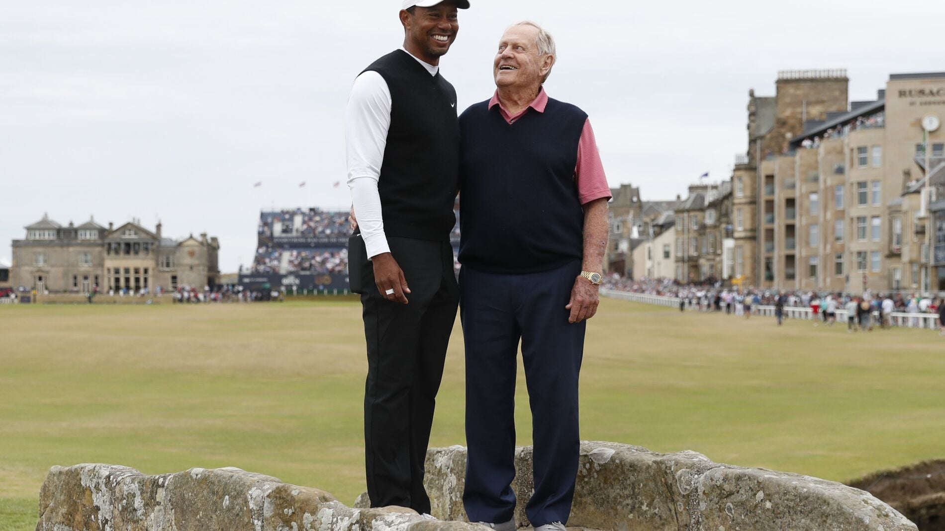 Tiger carga contra LIV Golf y los petrodólares desde el “monumento” de ...