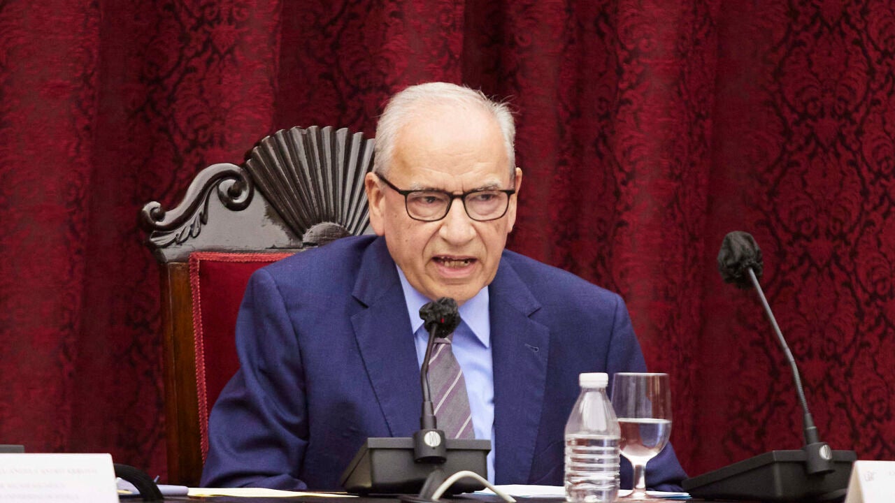 Machado, versos clavados en el corazón de Guerra