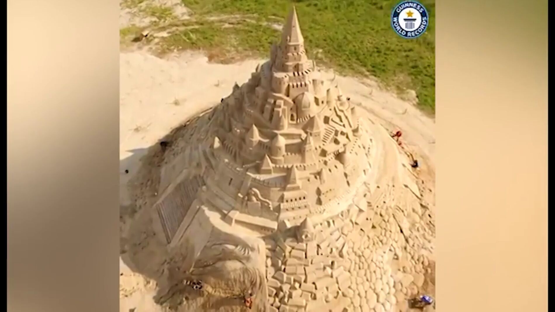 Alemania tiene uno de los castillos de arena más grandes del mundo