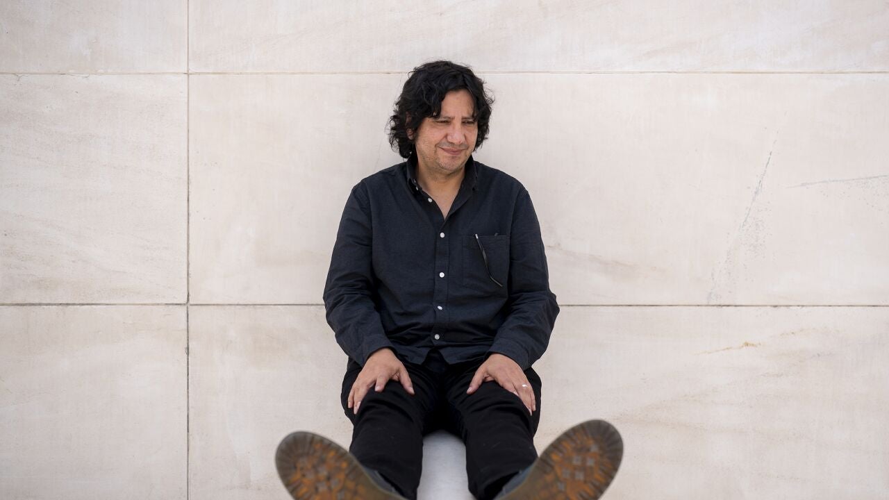 Alejandro Zambra: «Da la sensación de que hay que leer autoayuda para ...
