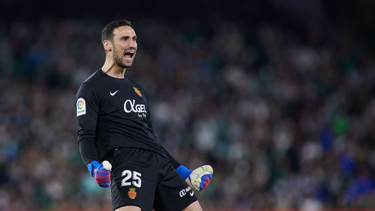 Sergio Rico agradece todo el cariño recibido y confirma su mejoría