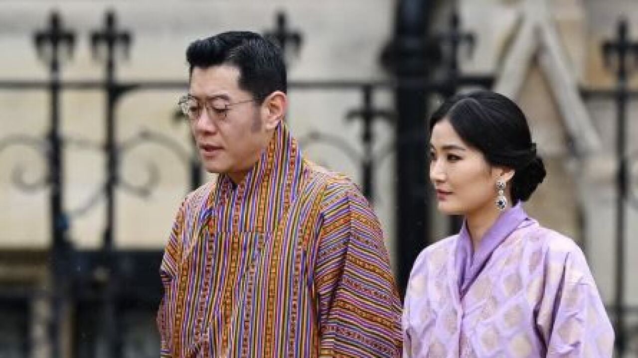 Los reyes de Bután esperan su tercer hijo