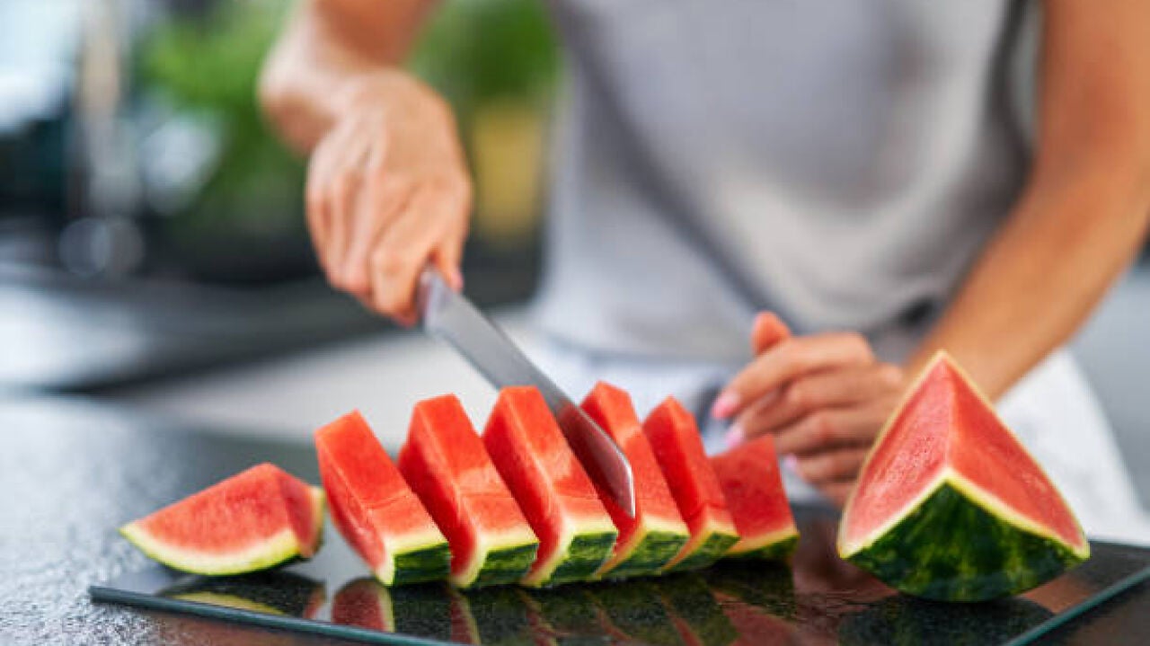 Cinco recetas ideales con sandía, la fruta estrella del verano