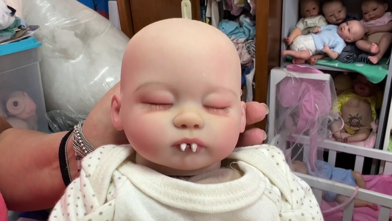 Bebés hiperrealistas para conservar la imagen de tu familiar recién nacido