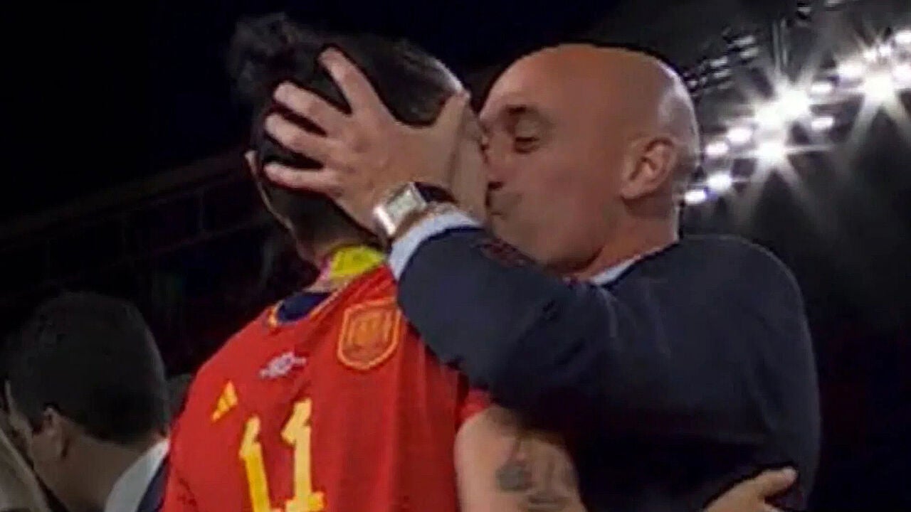 Warner Bros Discovery estrenará un documental sobre el "piquito" de ...