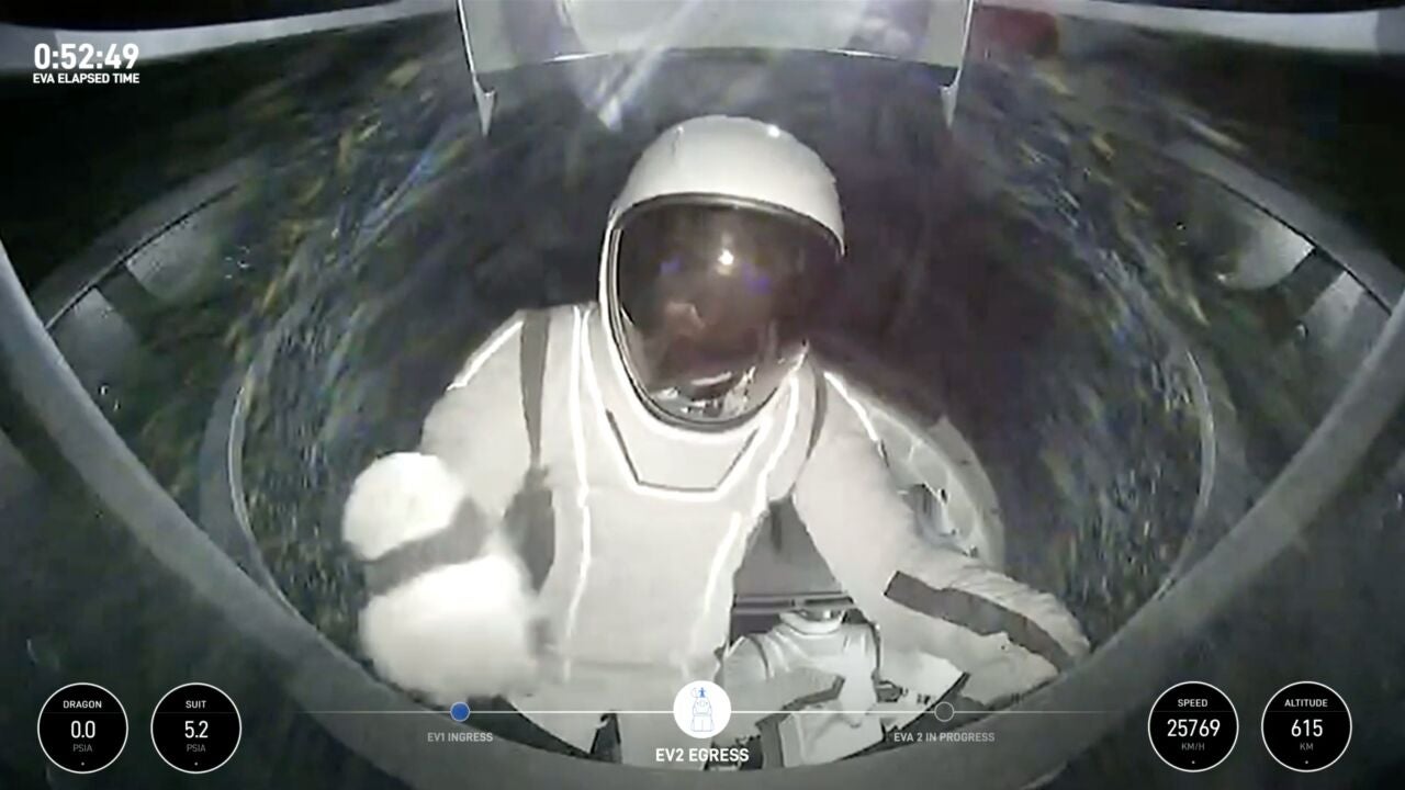 Jared Isaacman, el millonario detrás de Polaris Dawn que pilota un caza ...