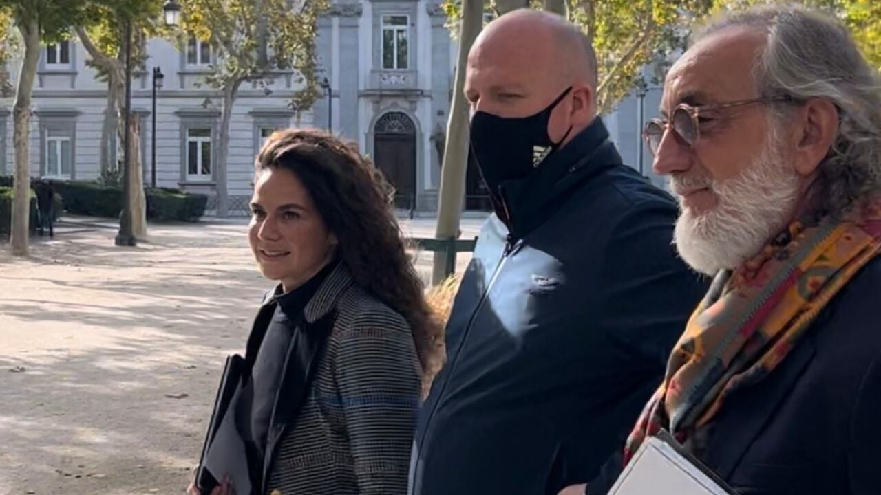 Los Romillo: el clan familiar que pagó en efectivo a Alvise