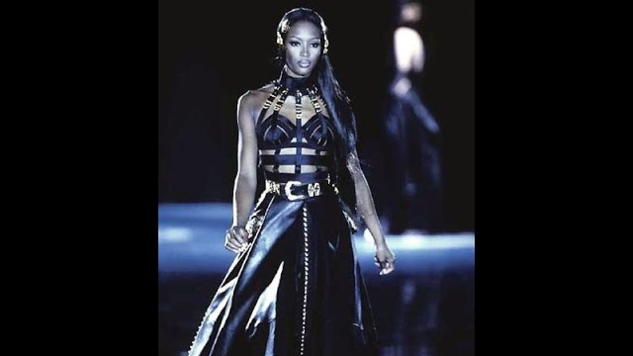 Versace y su vínculo con Andalucía traen a Málaga la exposición más ...