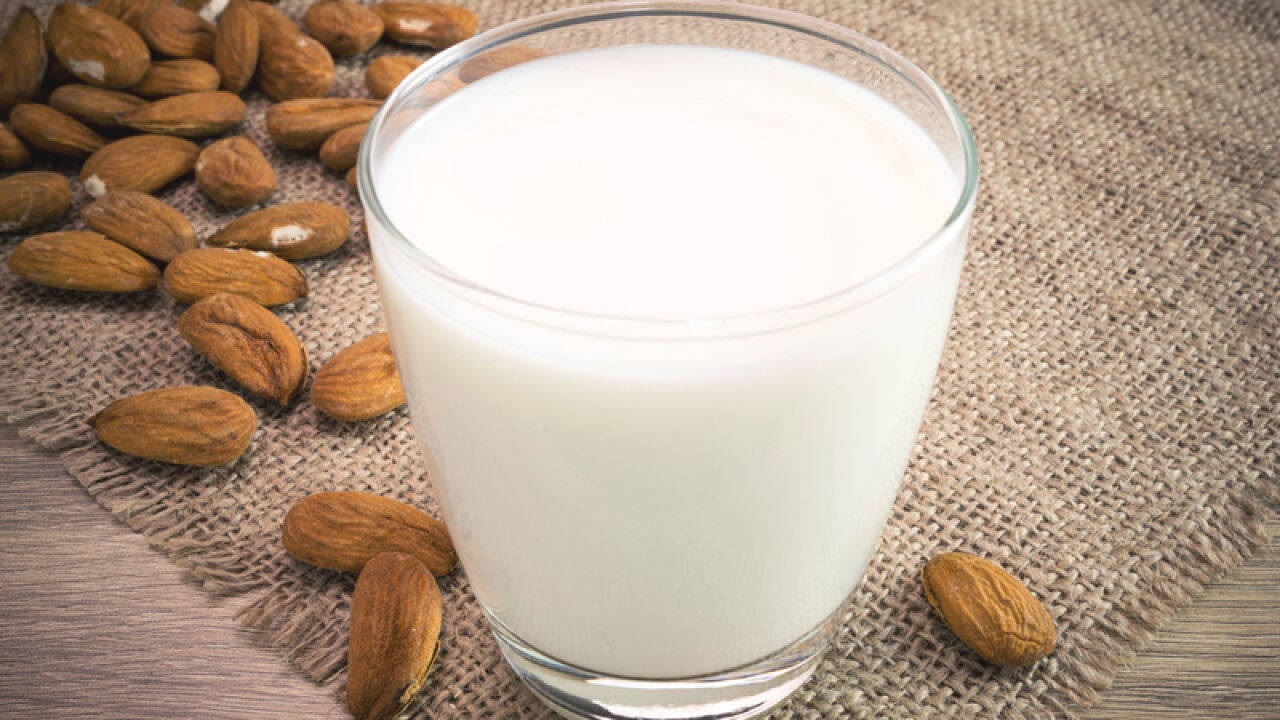 La OCU desvela cuál es la mejor leche del supermercado: está entre las ...