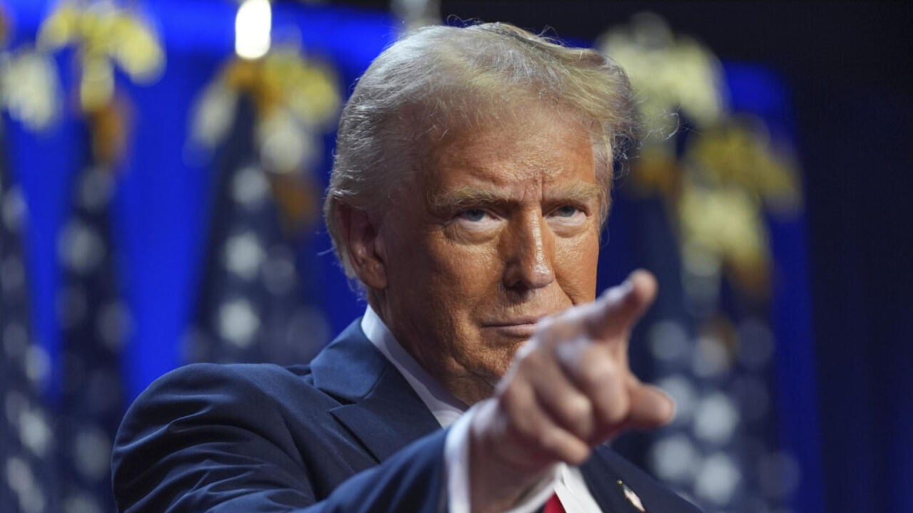 Xxxnip she was all smiles but in a hurry from hello.